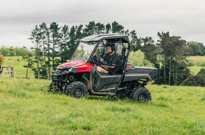 Honda Pioneer 700-2P Side by Side | Honda Motorcycles NZ